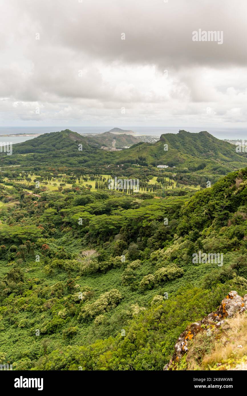 Stunning landscape views for tourism, travel use on Oa'hu in Hawaii ...