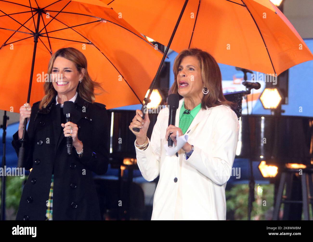 New York, USA, October 24, 2022 Savannah Guthrie, Hoda Kotb perform on ...