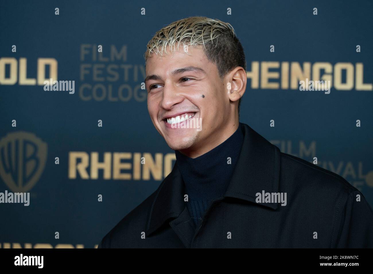 Cologne, Deutschland. 24th Oct, 2022. Emilio SAKRAYA, actor, red carpet ...