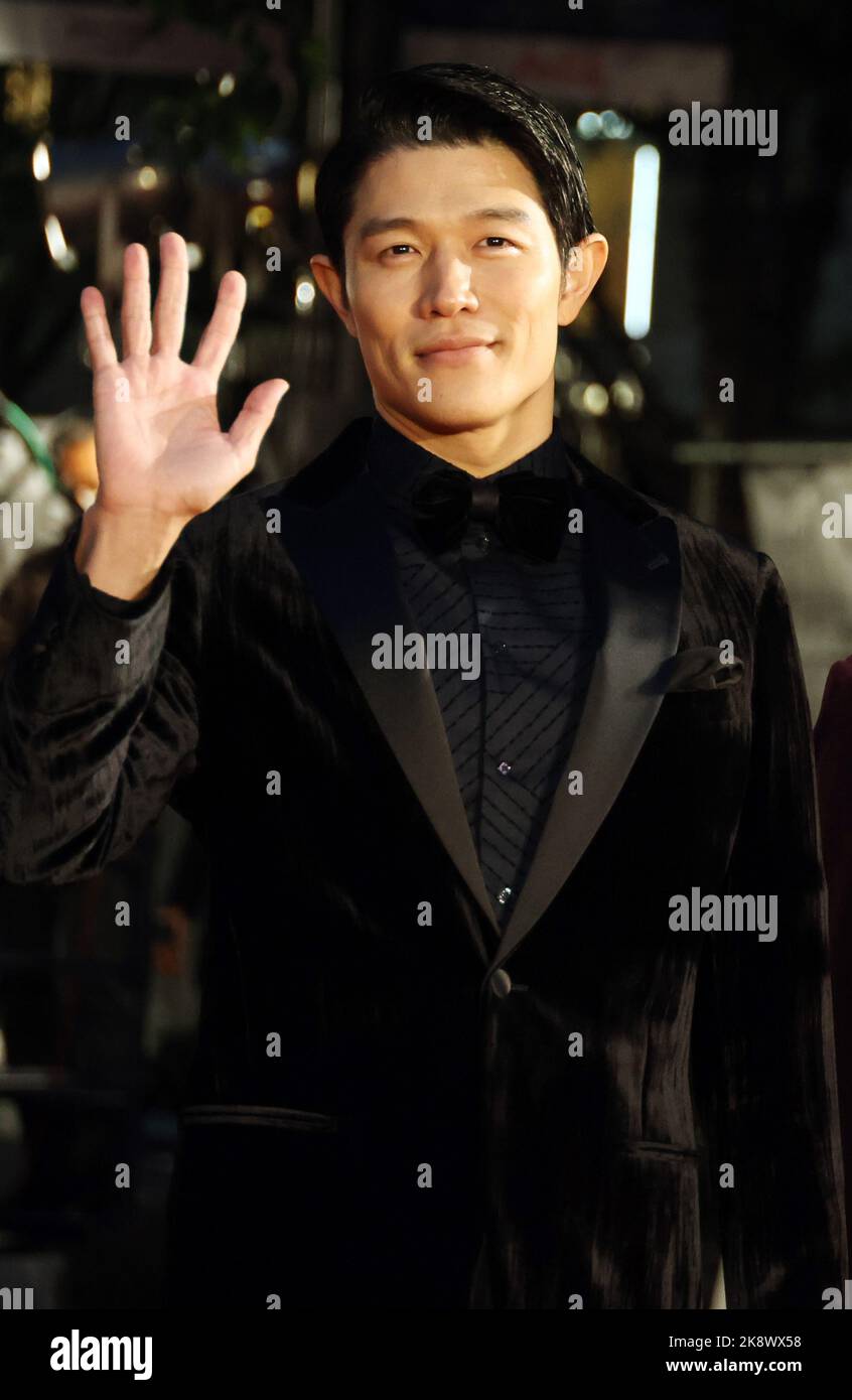 Tokyo, Japan. 24th Oct, 2022. Japanese actor Ryohei Suzuki poses for ...