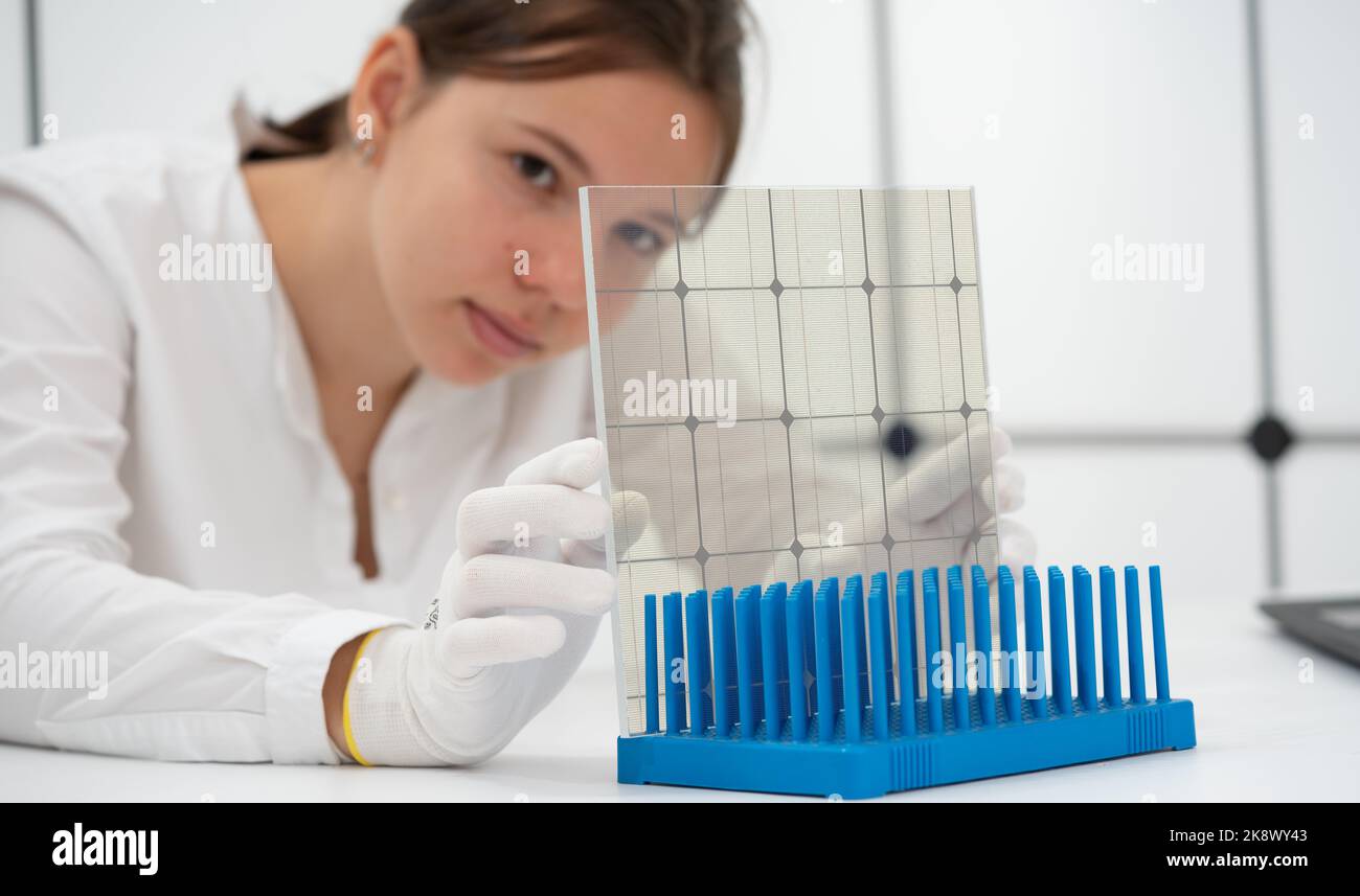 Photovoltaic cell laboratory hi-res stock photography and images - Alamy