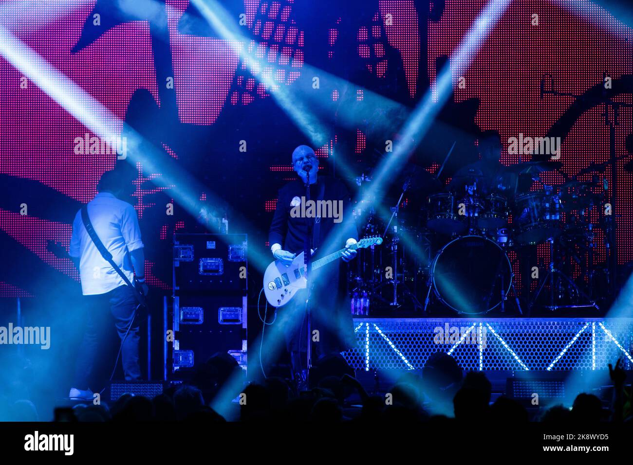 The smashing pumpkins mellon collie hi-res stock photography and images ...