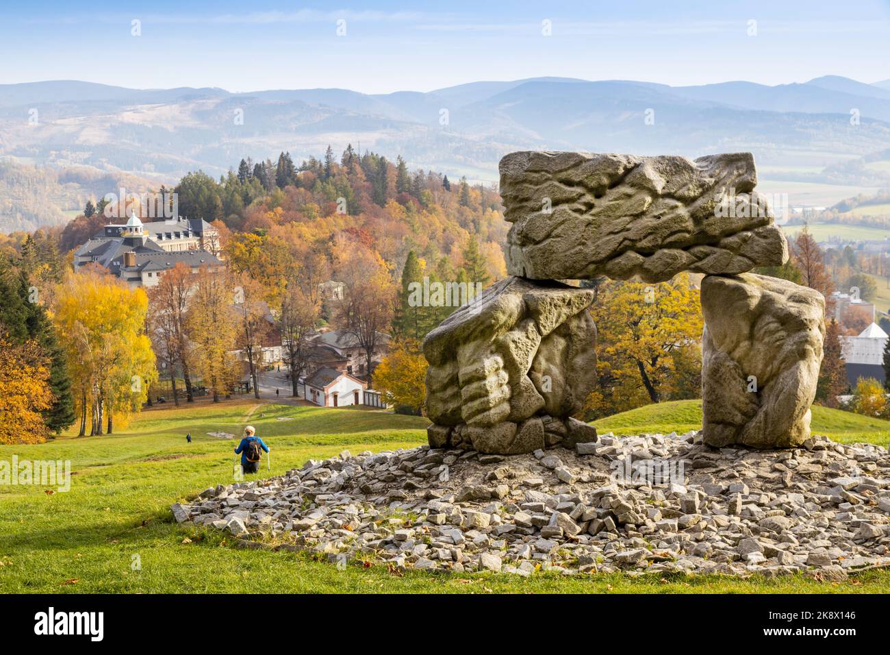Kamenné mohyly, Jižní svah, Lázně Jeseník, Jeseníky, Česká republika ...
