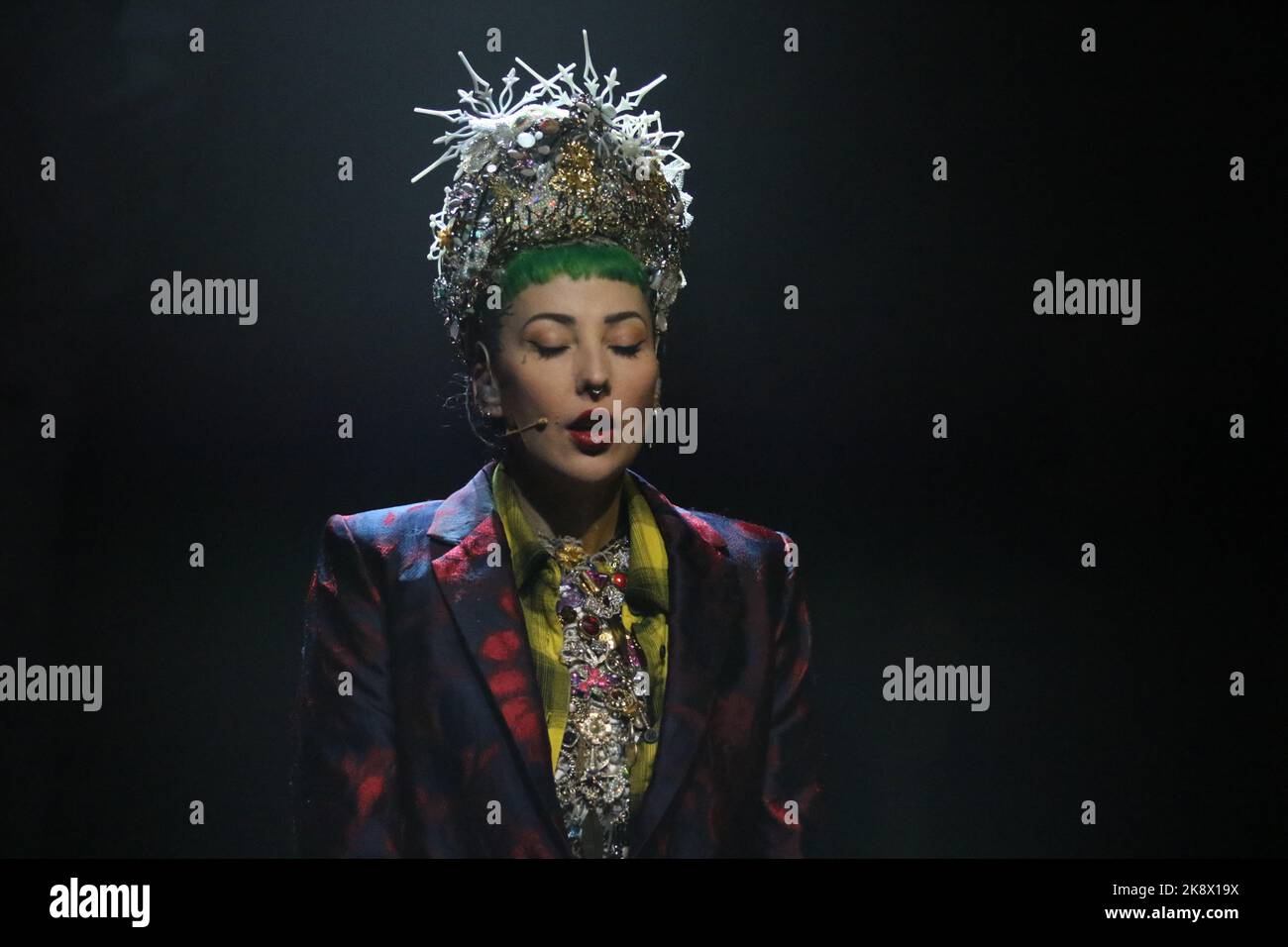Sydney, Australia. 25th October 2022. Cast perform during a media call ...