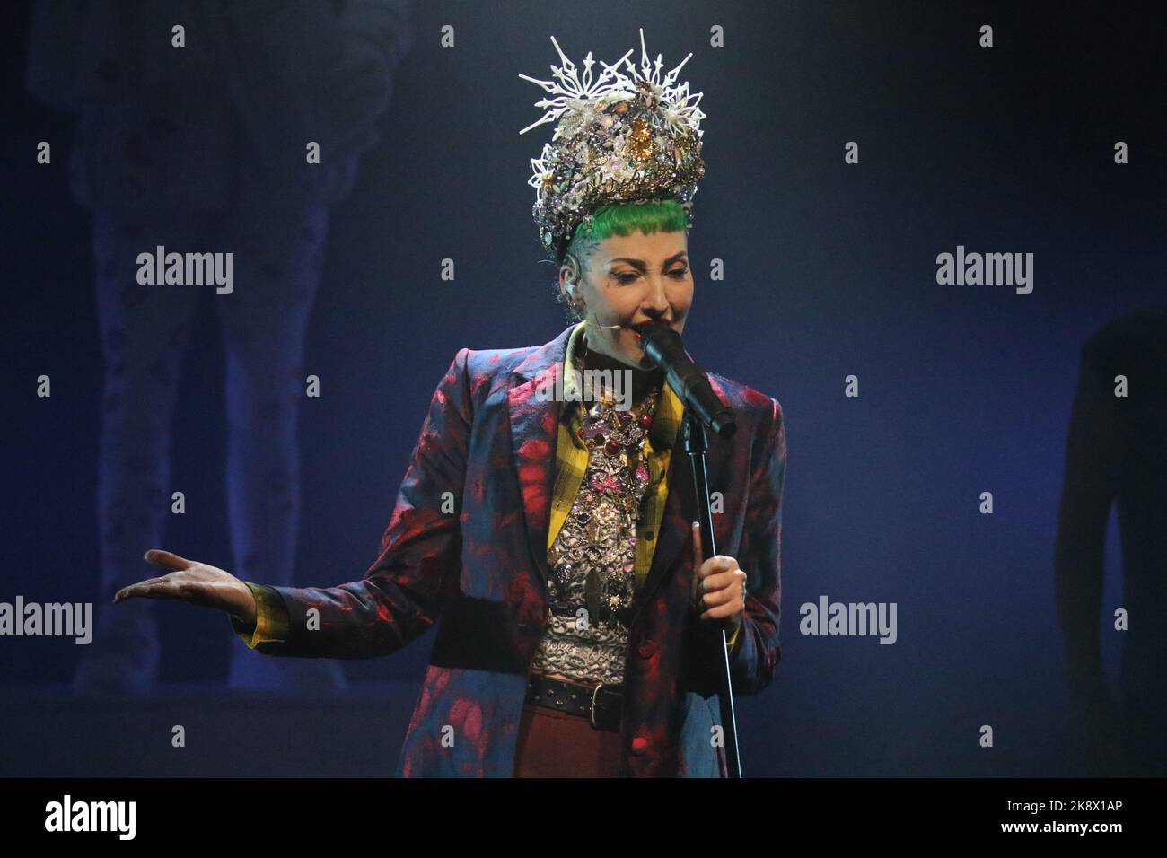 Sydney, Australia. 25th October 2022. Cast perform during a media call ...