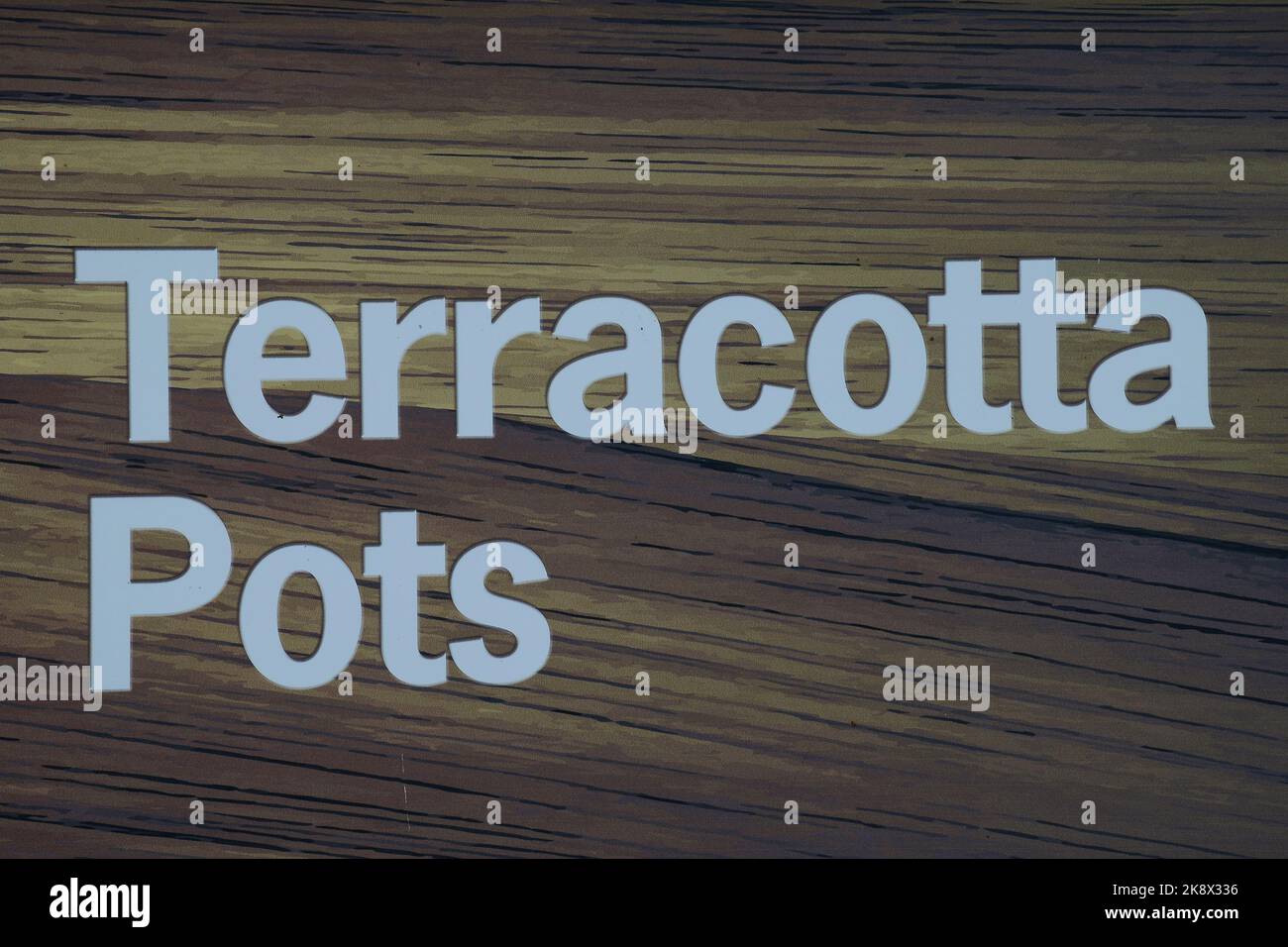 Terracotta pots sign in garden centre Stock Photo - Alamy