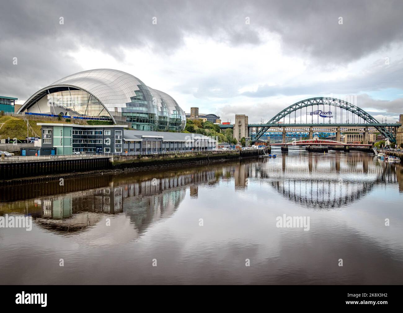 Sage Building and Tyne Bridge from Newcastle Quayside Stock Photo - Alamy