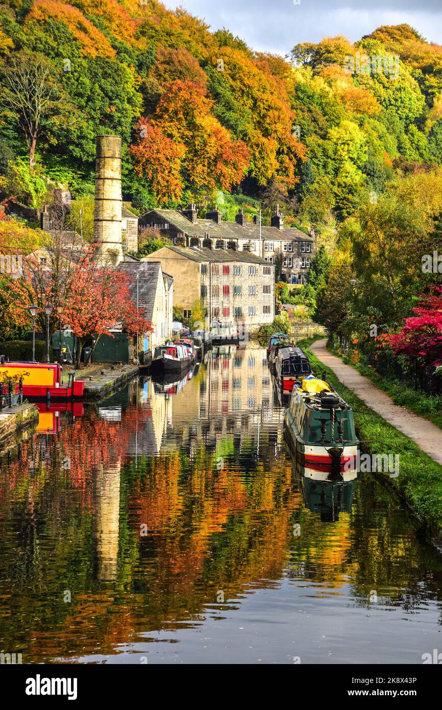 Rochdale Canal, Hebden Bridge Stock Photo - Alamy