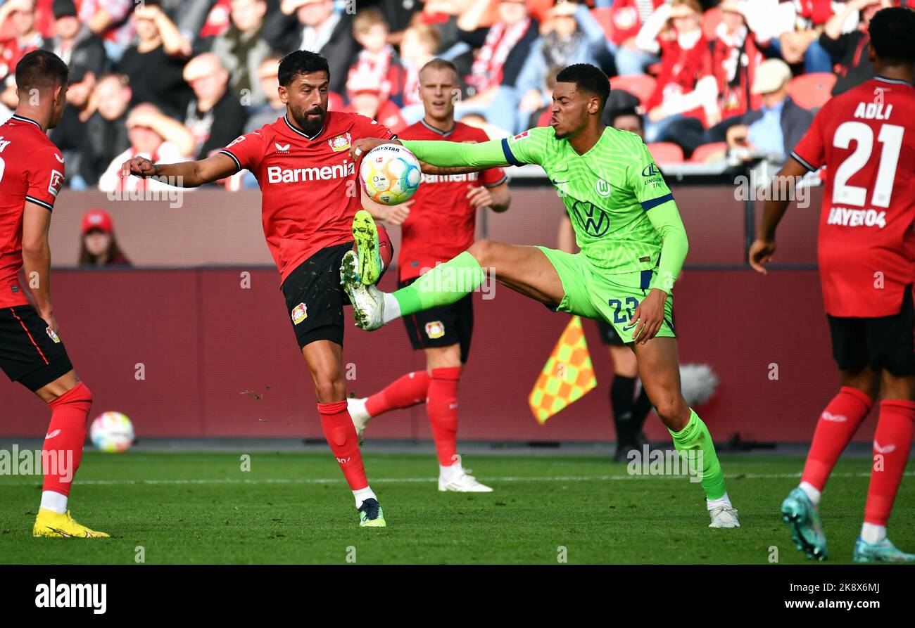Bundesliga, BayArena Leverkusen; Bayer Leverkusen vs VfL Wolfsburg ...