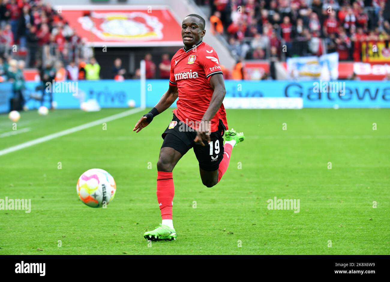 Bayer leverkusen diaby 2022 hi-res stock photography and images - Alamy