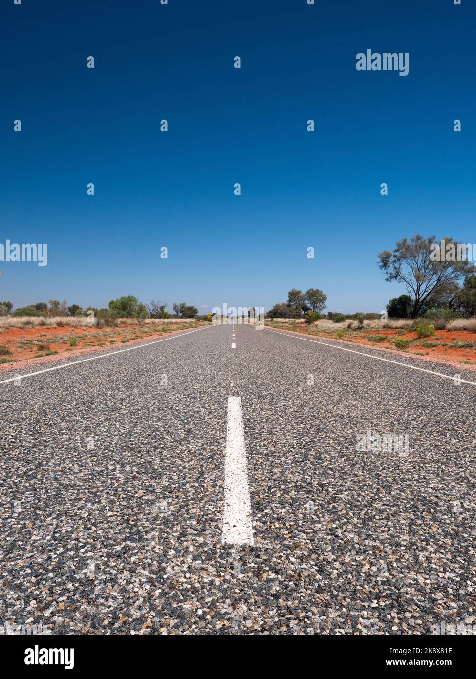 Road to nowhere. Northern Territory, Australian outback Stock Photo - Alamy