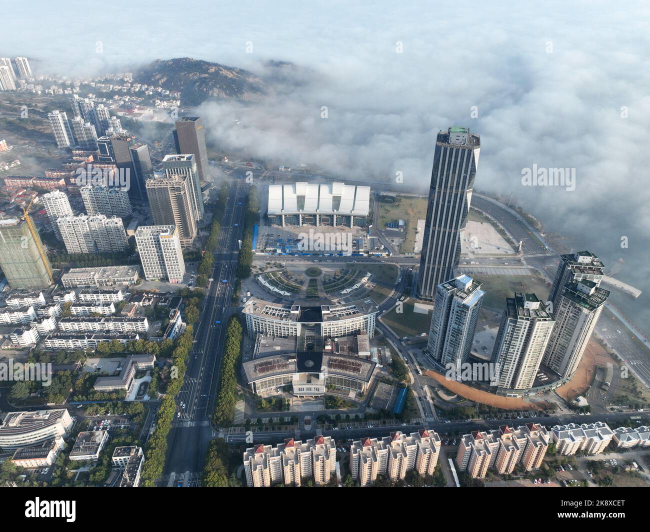 Aerial photos show an advective fog landscape appears in Lianyun ...