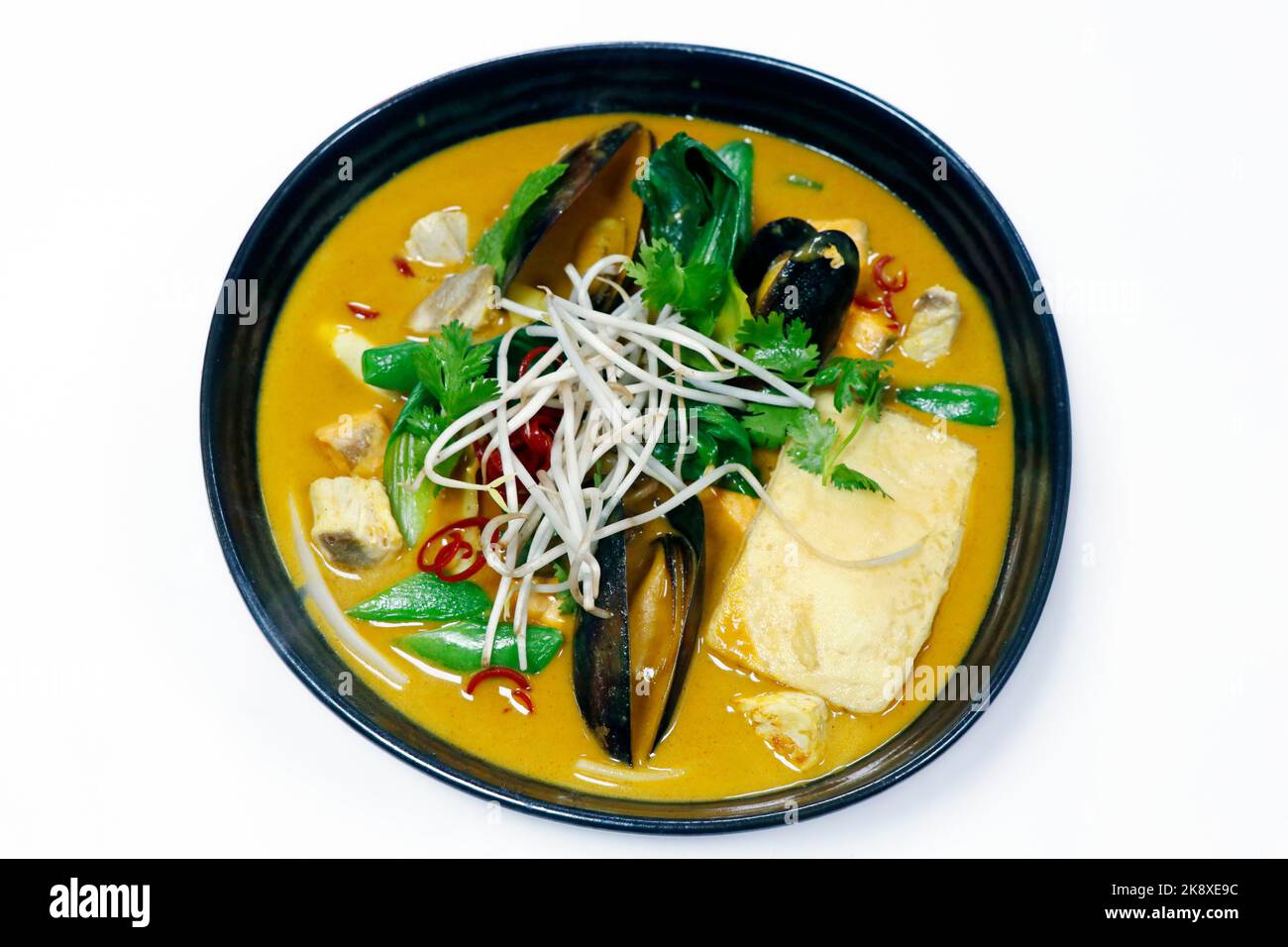 Singaporean laksa hi-res stock photography and images - Alamy