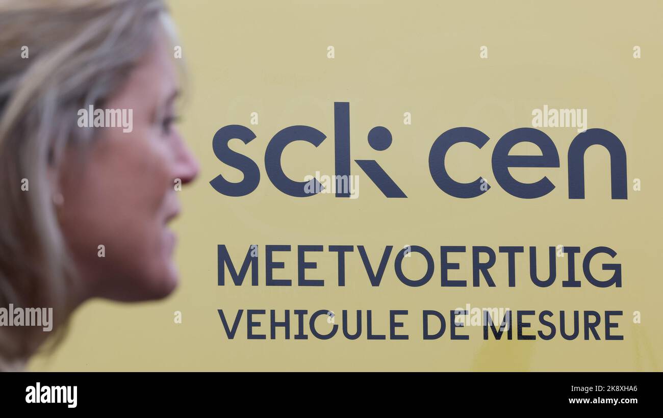 Interior Minister Annelies Verlinden pictured during an exercise to ...