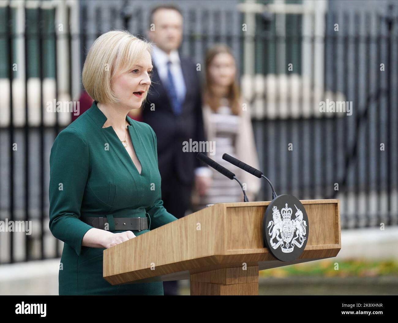 Outgoing Prime Minister Liz Truss making a speech outside 10 Downing ...