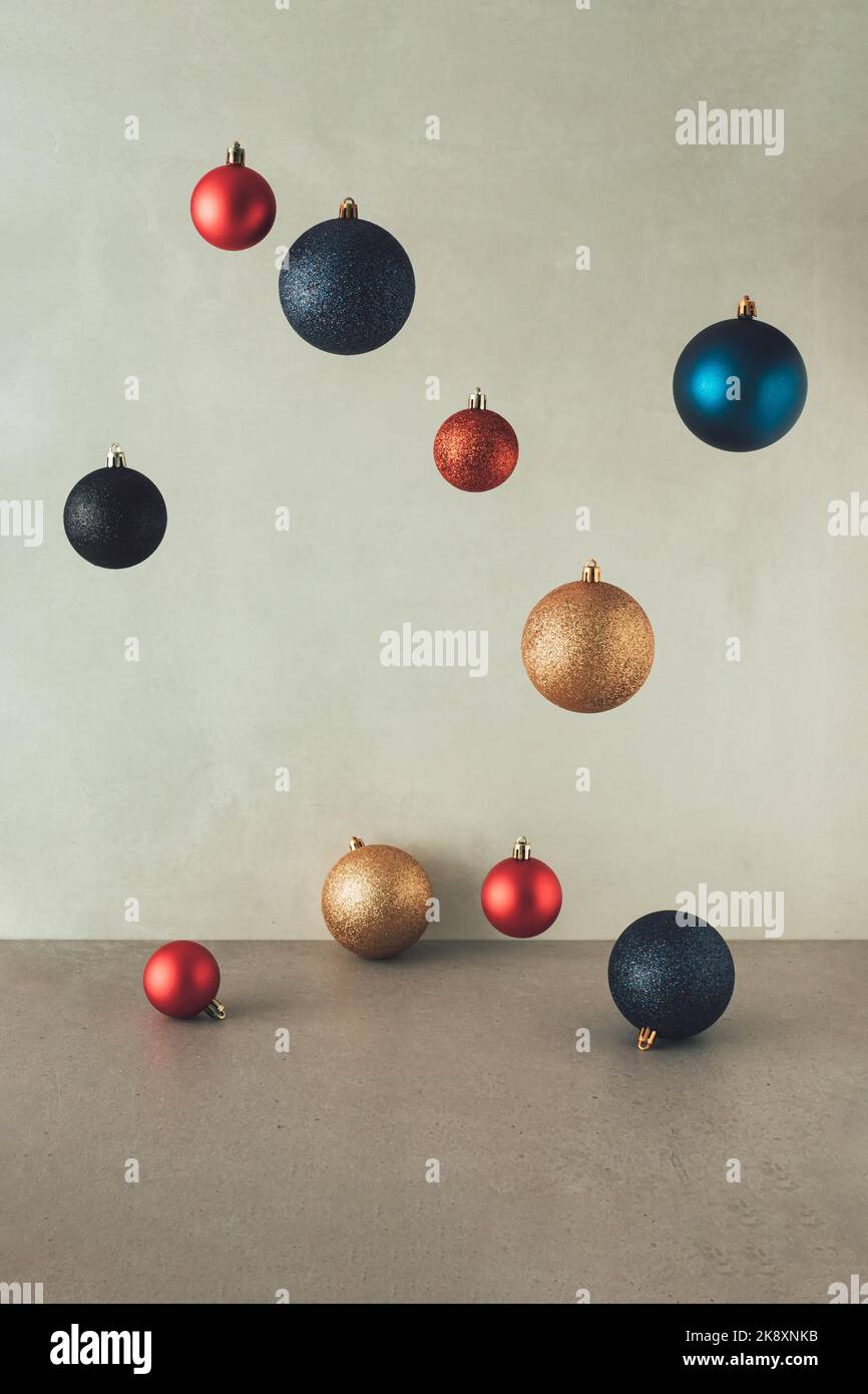 Falling concrete hi-res stock photography and images - Alamy