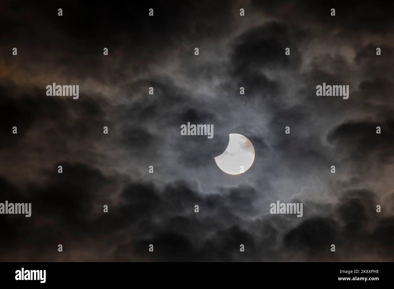 2022 solar eclipse hi-res stock photography and images - Alamy