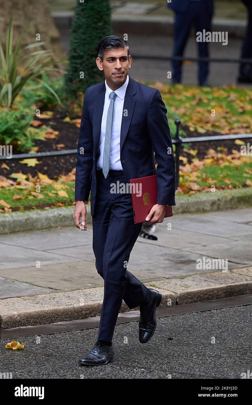 London, UK . 25 October, 2022 . Rishi Sunak giving his first speech in ...