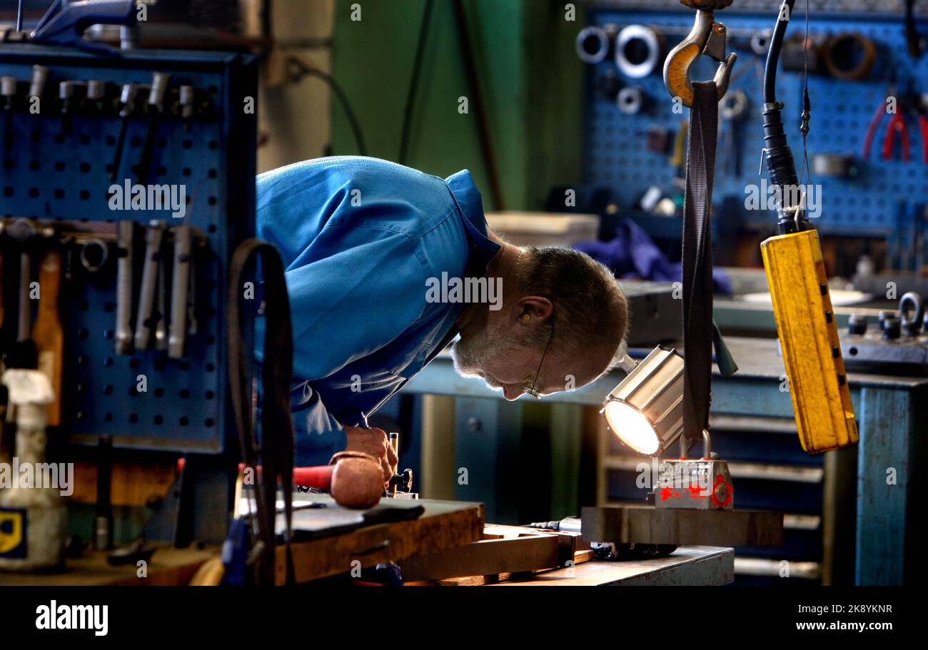 Verktygsmakare hi-res stock photography and images - Alamy