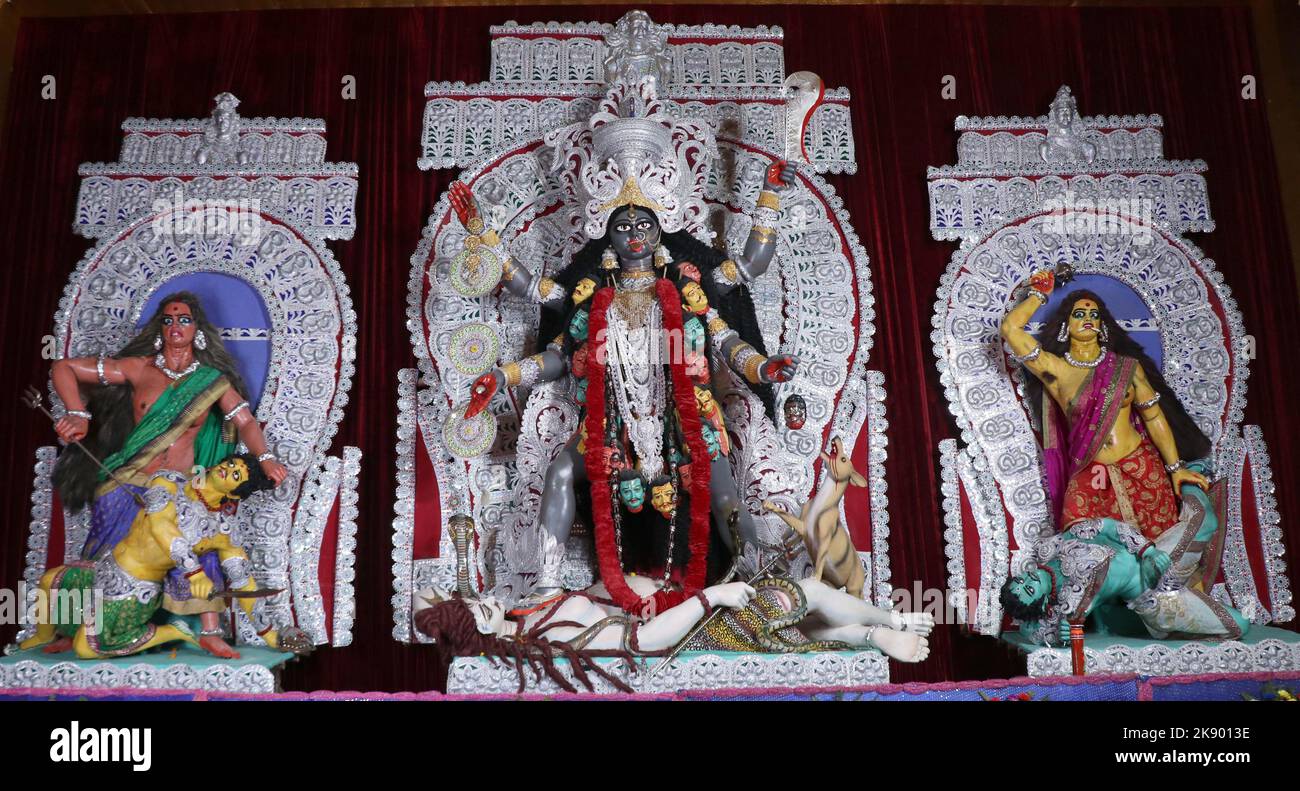 The kali puja pandal hi-res stock photography and images - Alamy