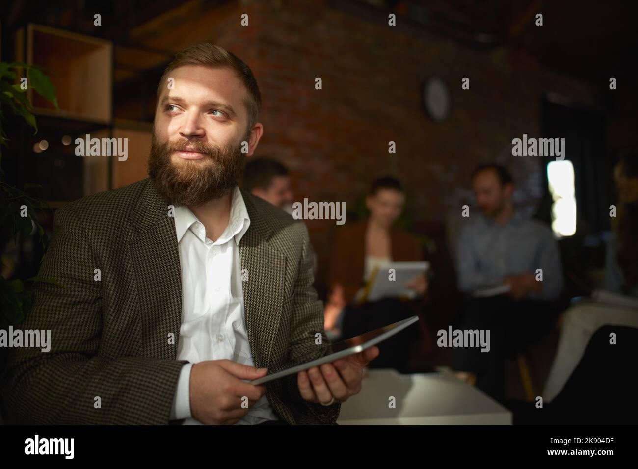 Bussiness men hi-res stock photography and images - Alamy