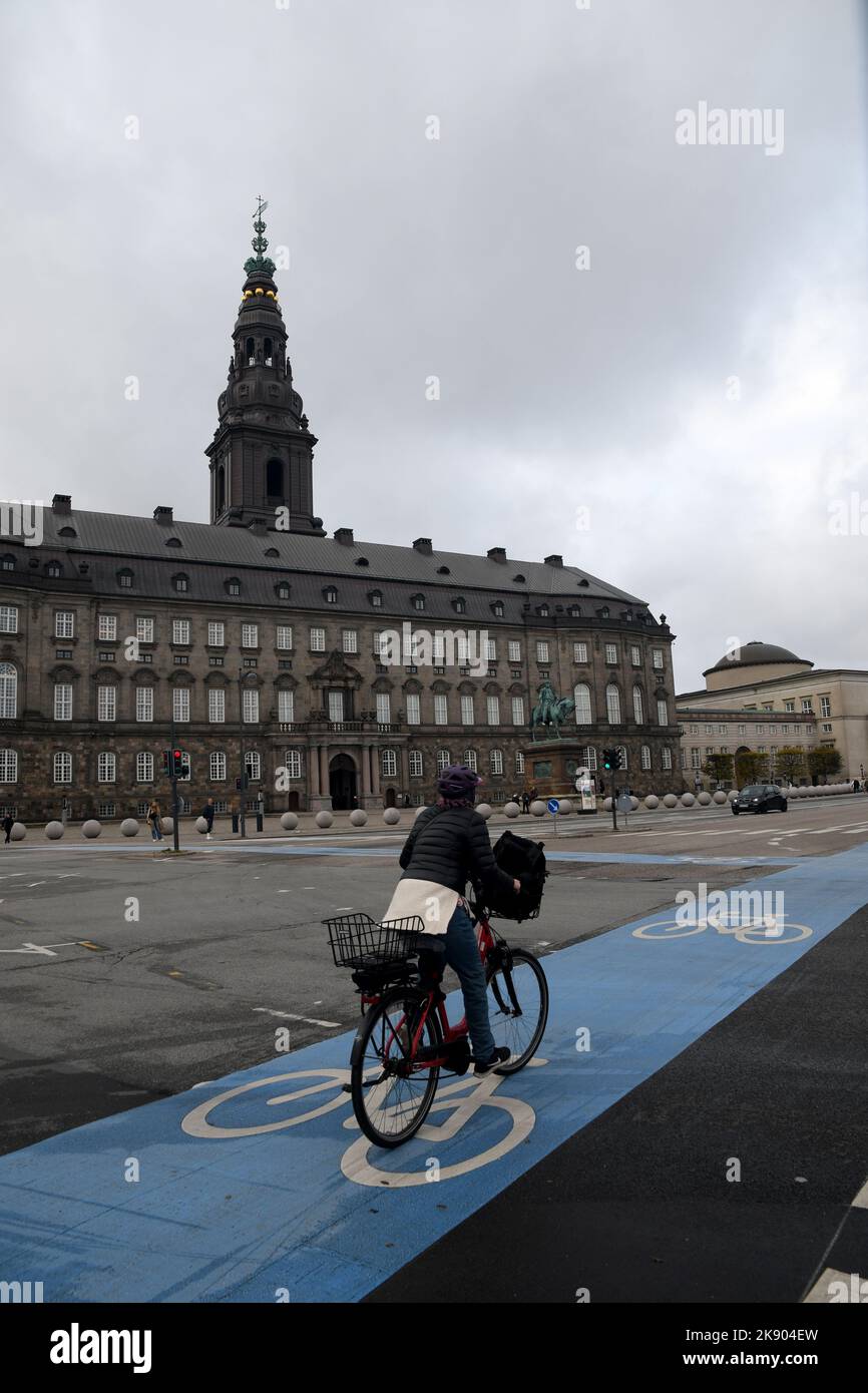Bocycle lane hi-res stock photography and images - Alamy