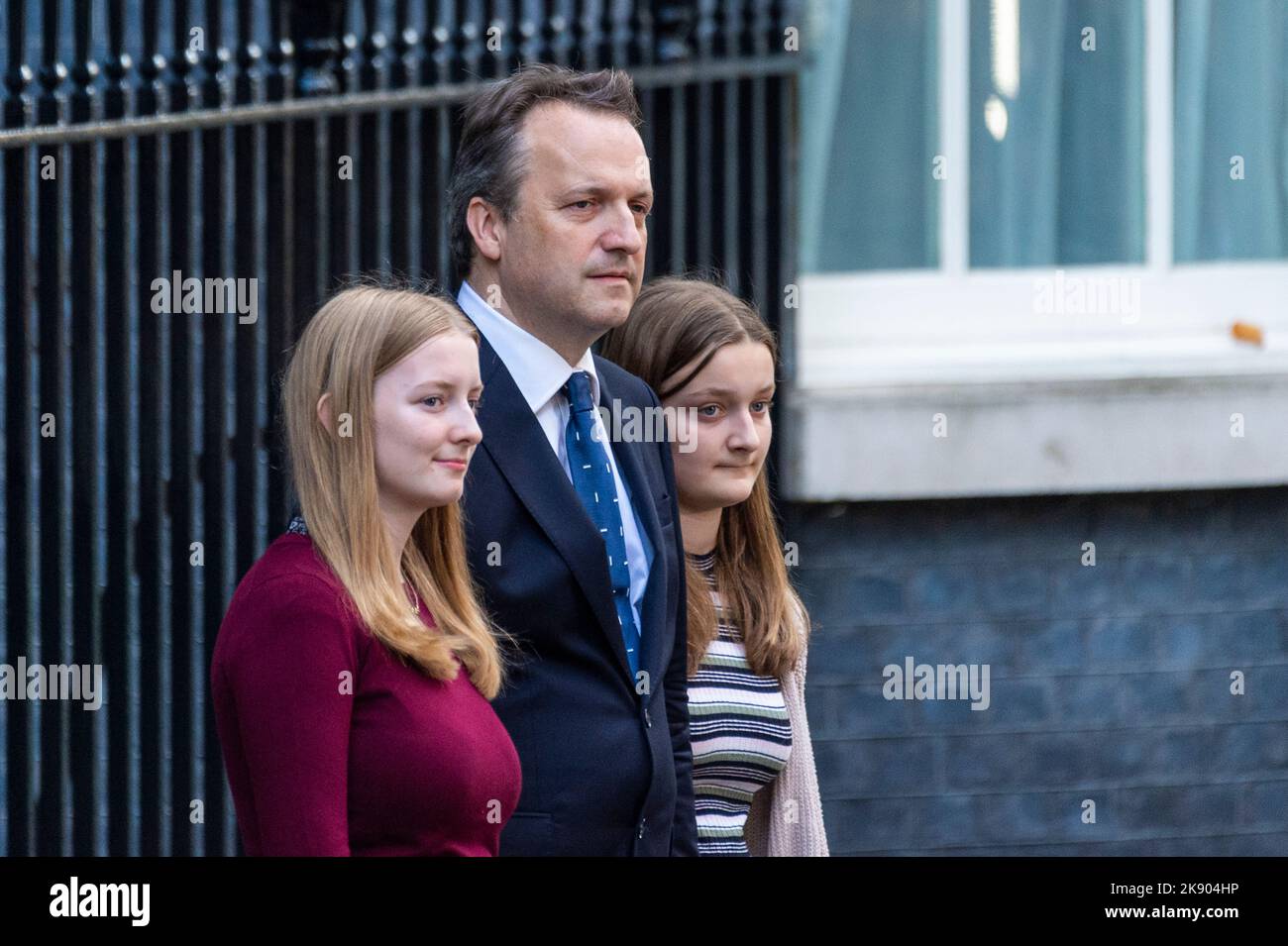 Liz truss daughters hi-res stock photography and images - Alamy