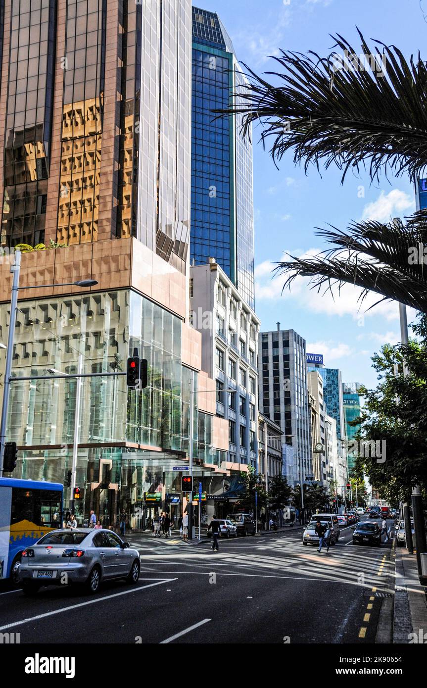 Queen's Street, Auckland on North Island, New Zealand Stock Photo - Alamy