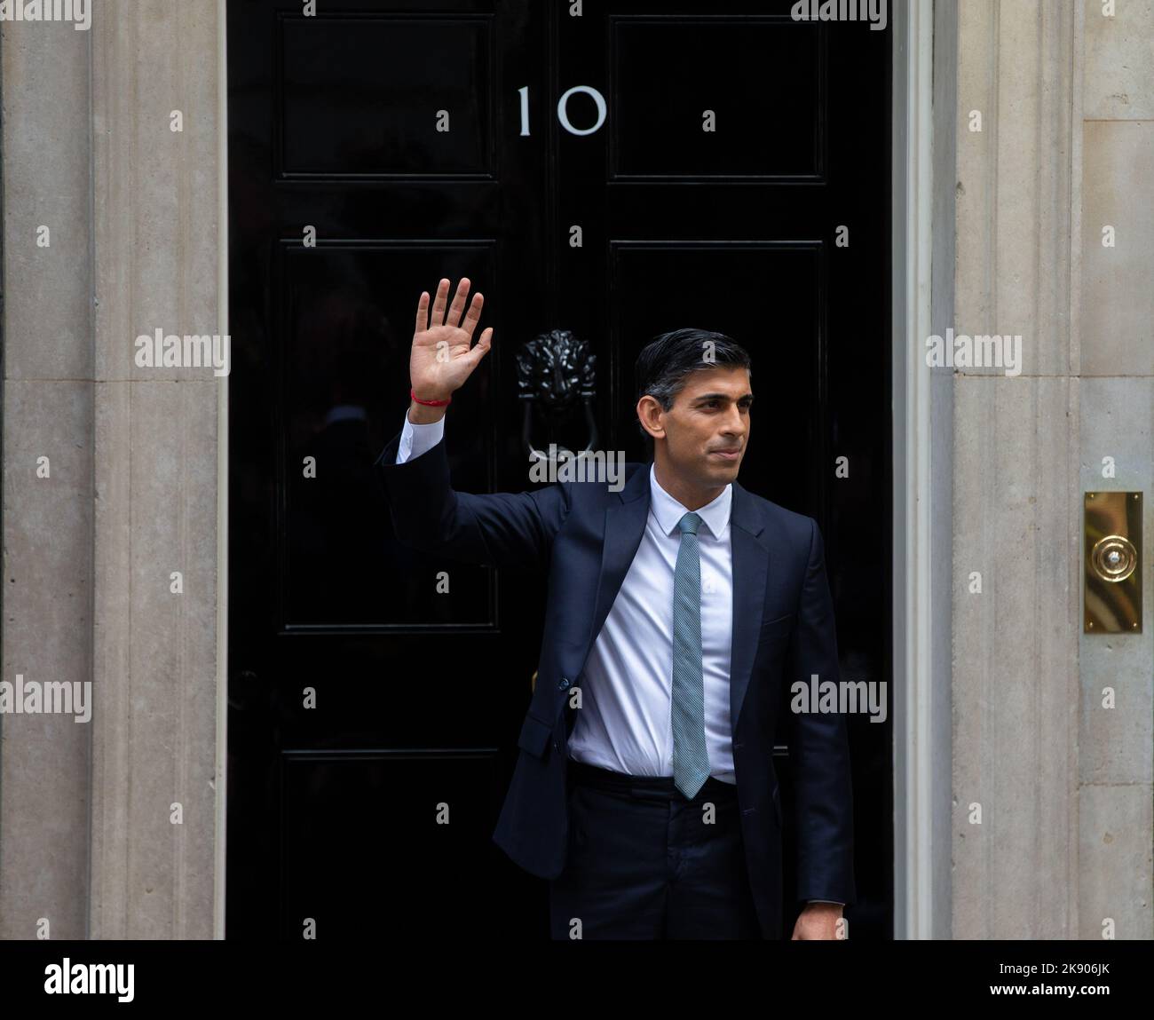 London, England, UK. 25th Oct, 2022. RISHI SUNAK is seen outside 10 ...