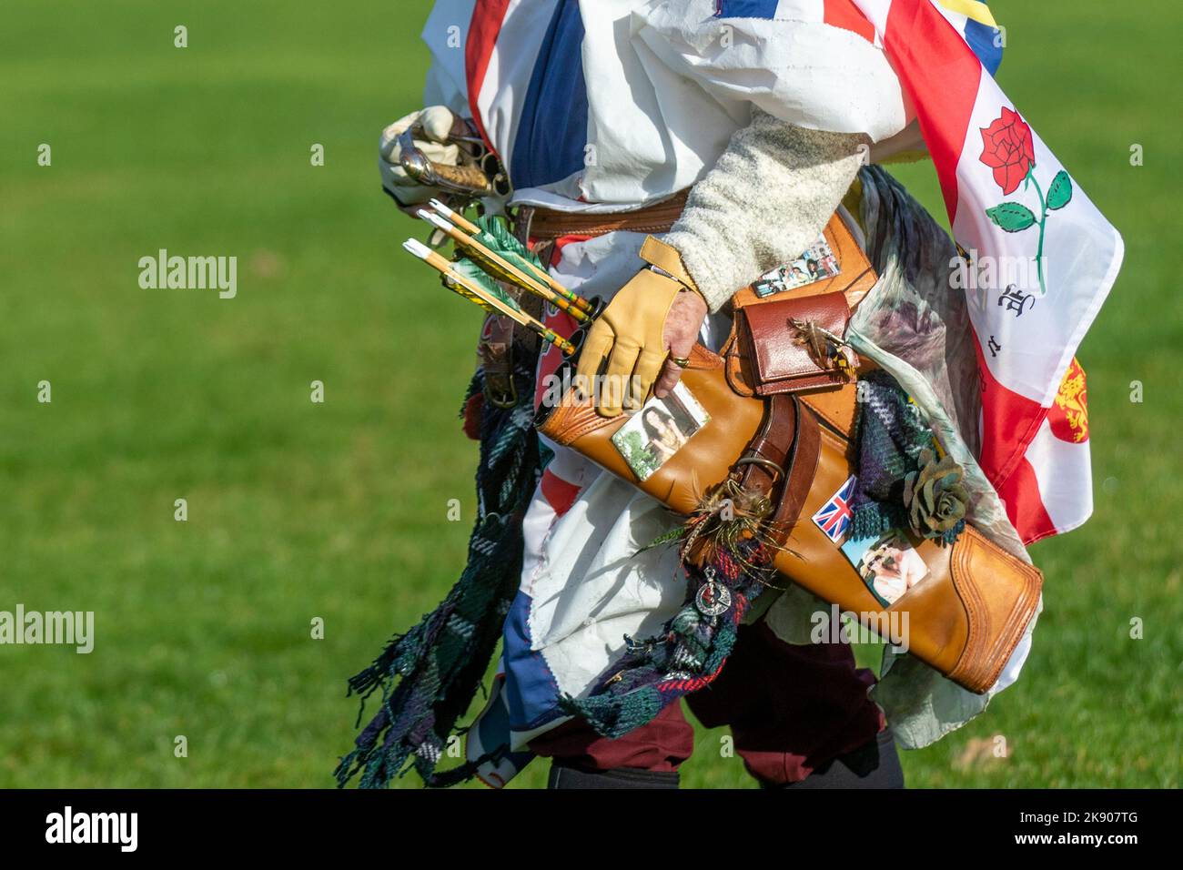 SAMLESBURY LONGBOW ARCHERS THE BATTLE OF AGINCOURT - 1415 reenactment ...