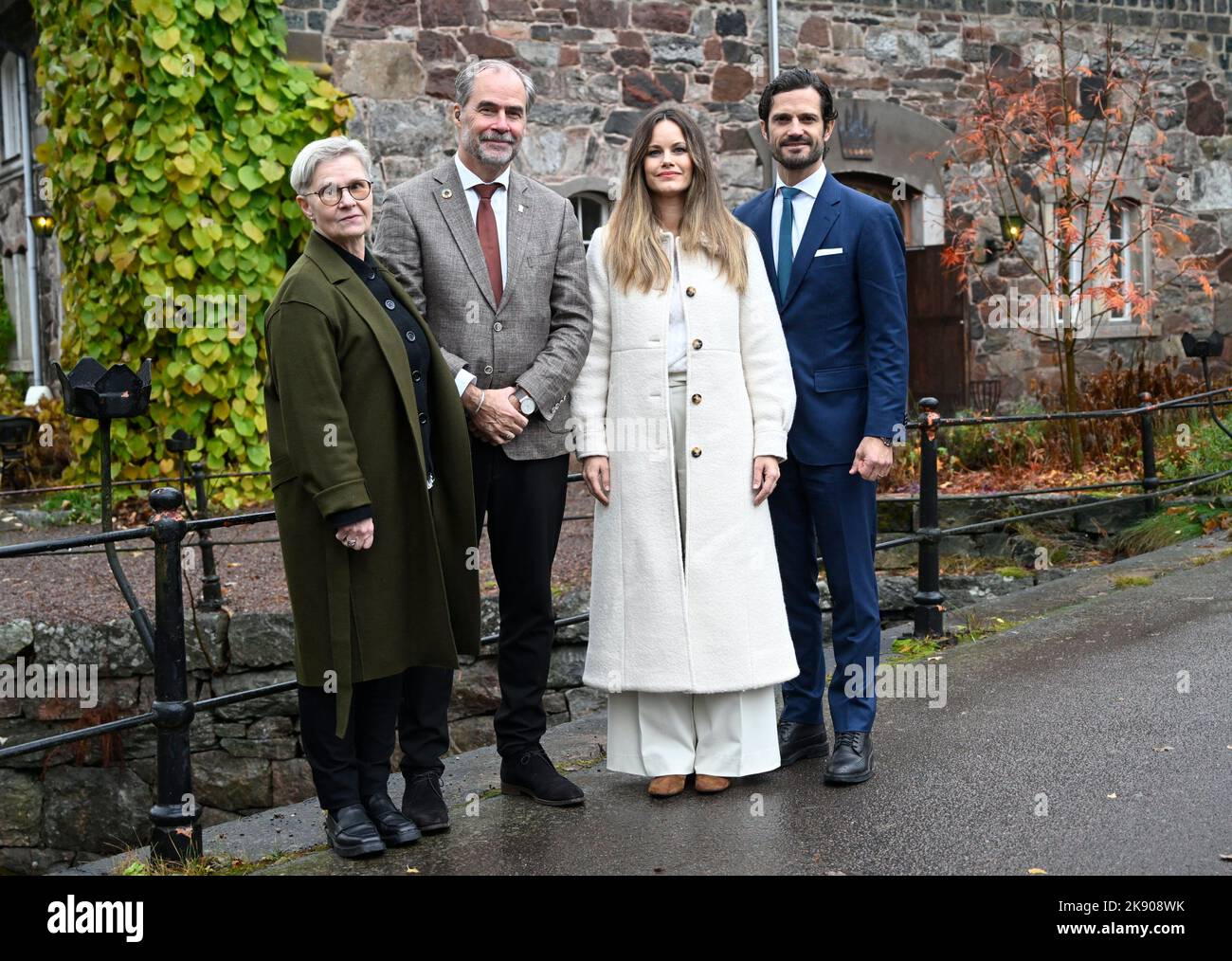 Prince carl philip sweden his wife hi-res stock photography and images ...
