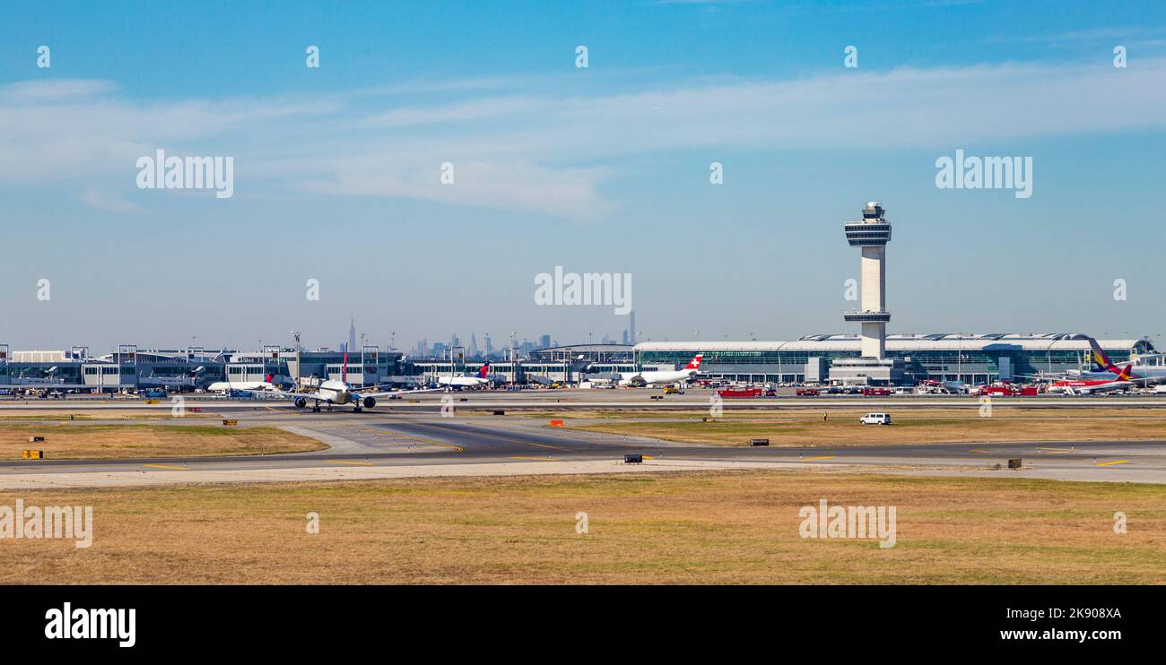 NEW YORK, USA - OCT 20, 2015: Air Traffic Control Tower and Terminal 4 ...