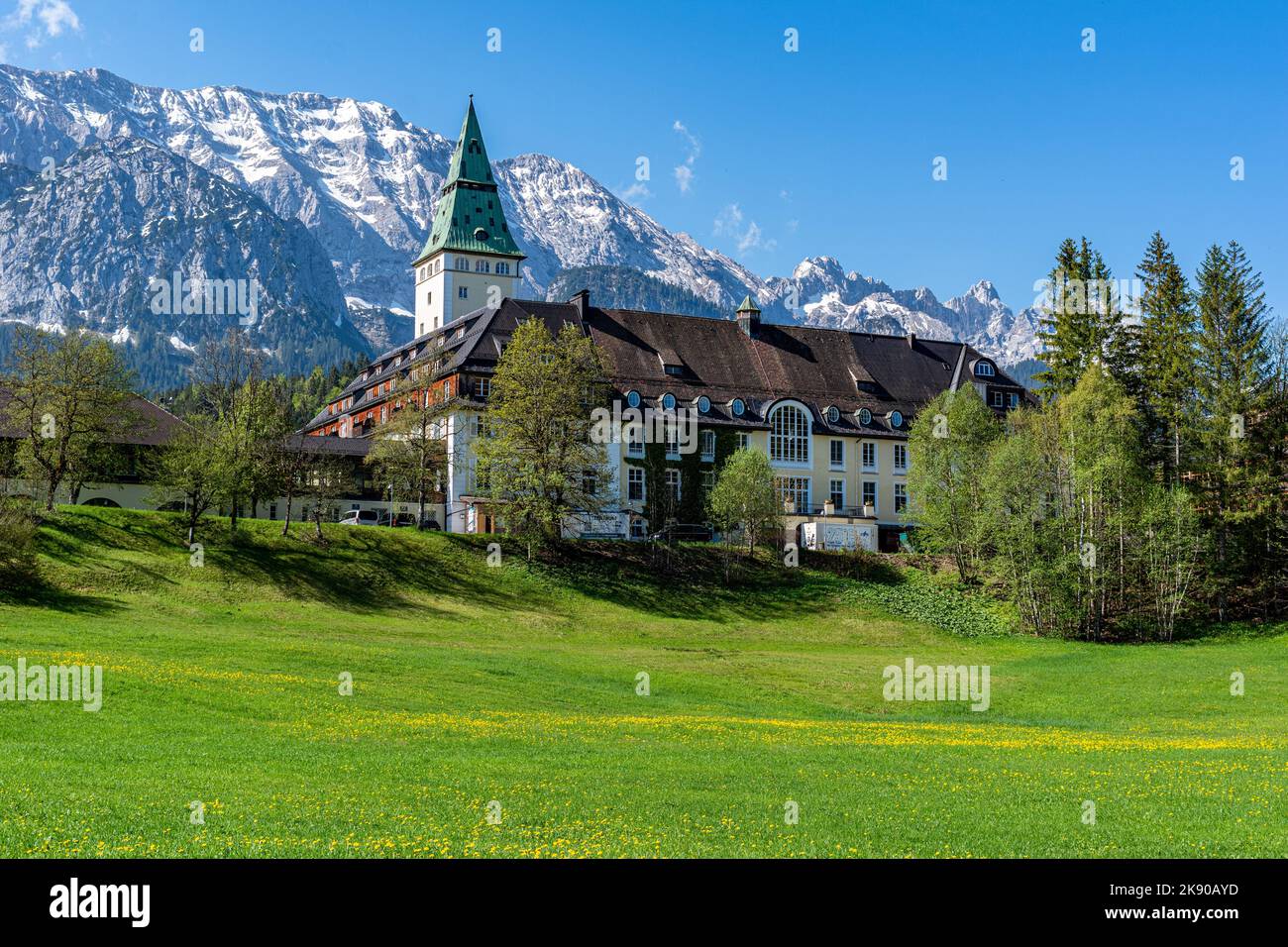 Schloss elmau bavaria hi-res stock photography and images - Alamy