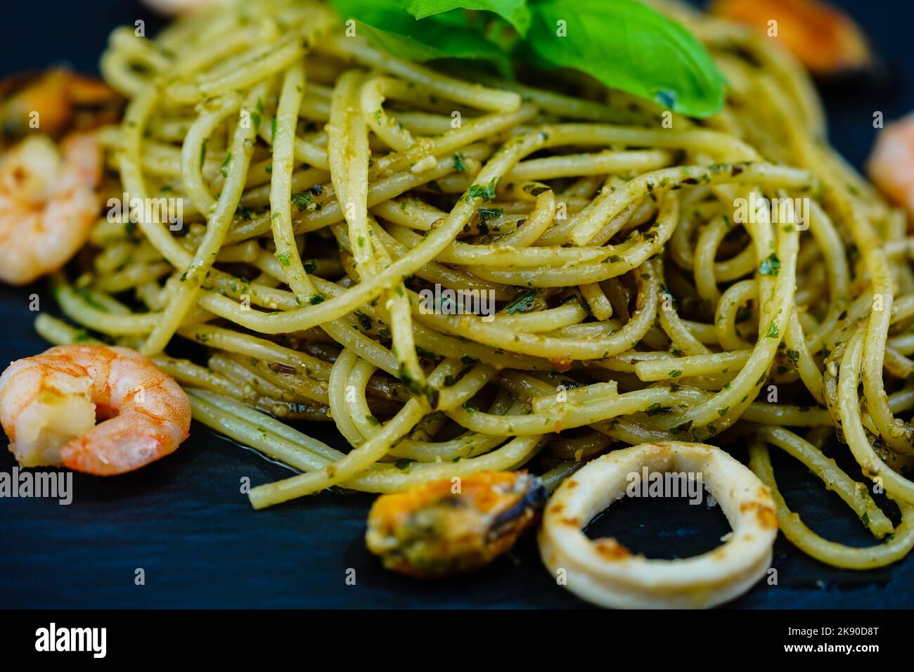 Spaghetti frutti di mare pasta with a seafood mix an Italien speciality ...