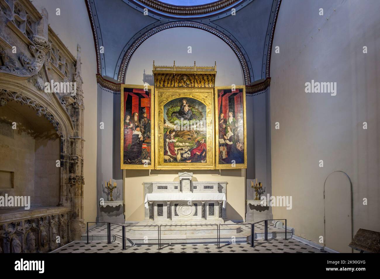 AIX EN PROVENCE, FRANCE - JULY 8, 2015: famous altar in Cathedrale ...