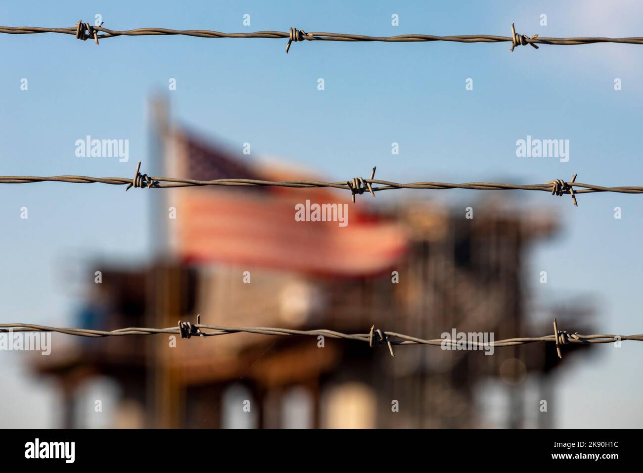 American flag barbed wire hi-res stock photography and images - Alamy
