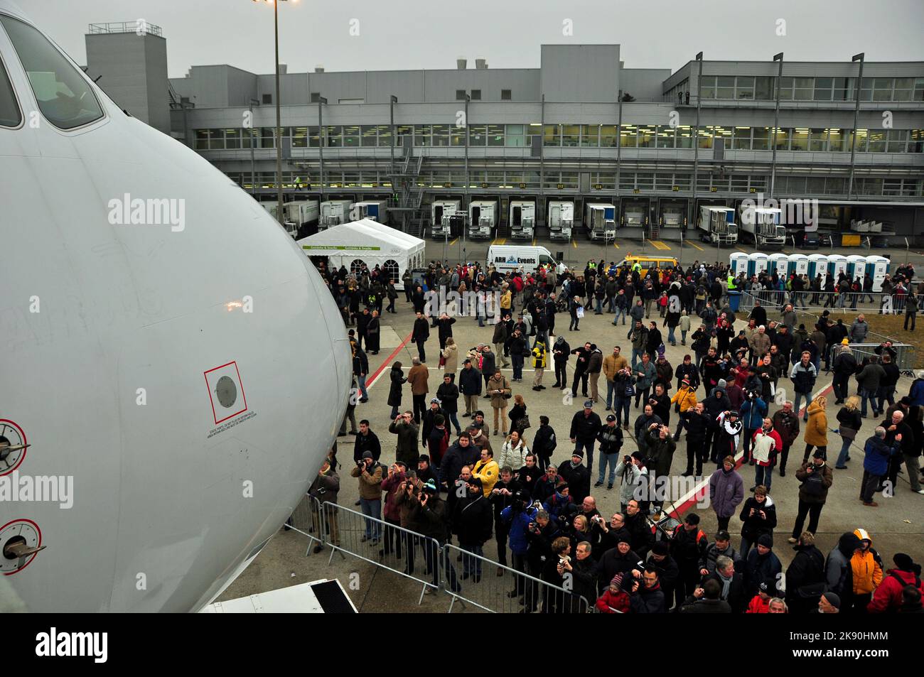 Switzerland unique airport aviation hi-res stock photography and images ...