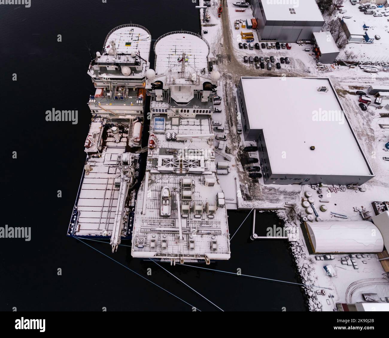 Ship offshore aerial hi-res stock photography and images - Alamy