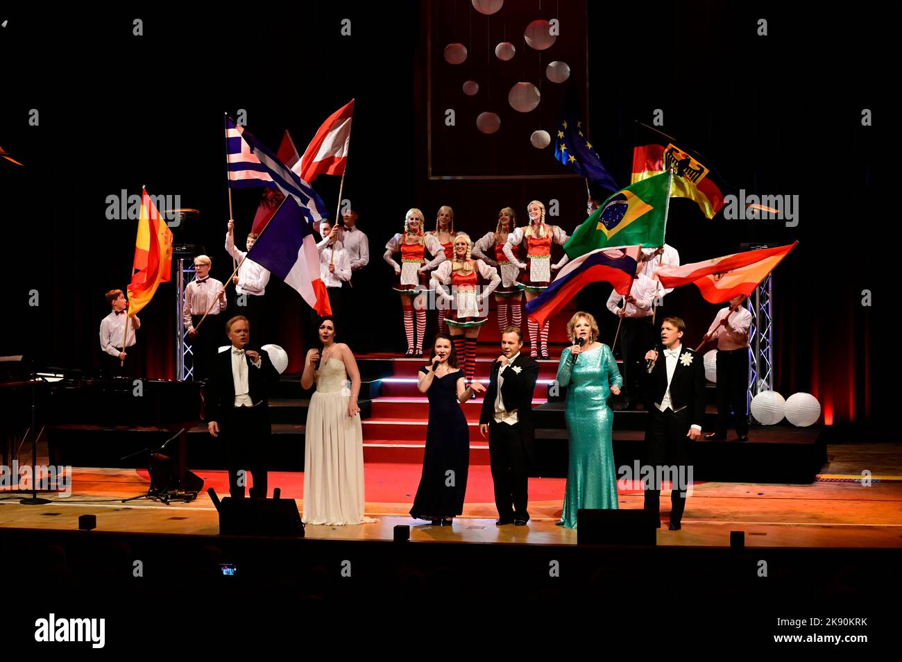 Christoph Schröter, Heiko Reissig,Edward Lee und Nicole Rhosslyn,Karin ...