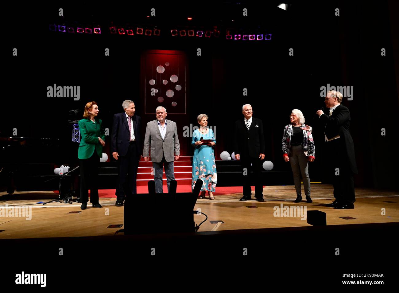 Verleihung der Ehrenurkunden an Dagmar Frederic,Detlef Heising,Otfried ...