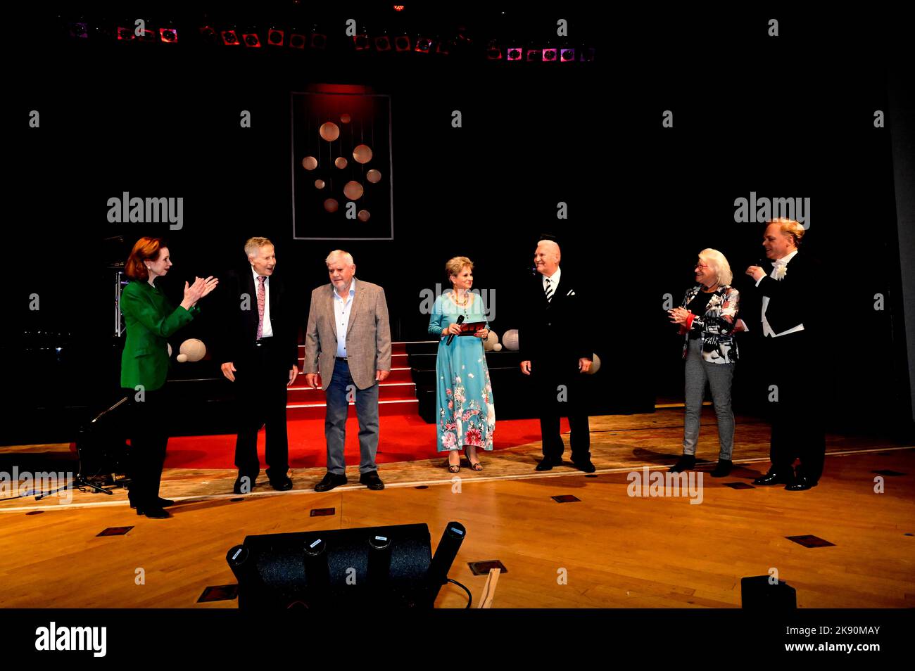 Verleihung der Ehrenurkunden an Dagmar Frederic,Detlef Heising,Otfried ...