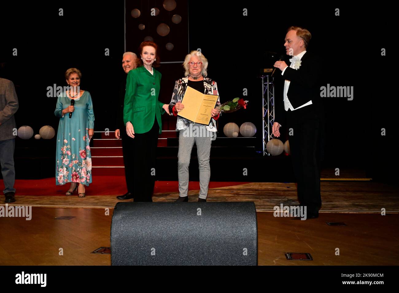 Verleihung der Ehrenurkunden an Dagmar Frederic,Detlef Heising,Otfried ...