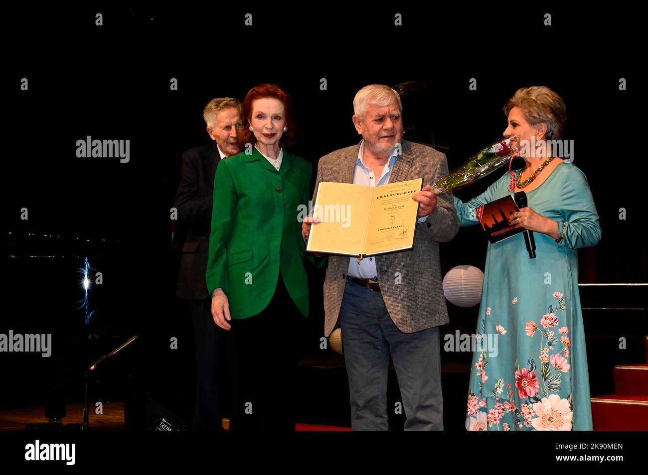 Verleihung der Ehrenurkunden an Dagmar Frederic,Detlef Heising,Otfried ...