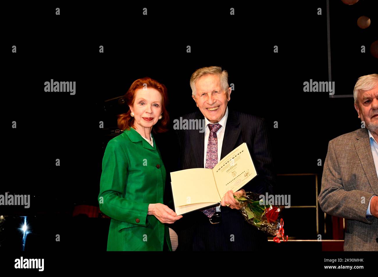 Verleihung der Ehrenurkunden an Dagmar Frederic,Detlef Heising,Otfried ...