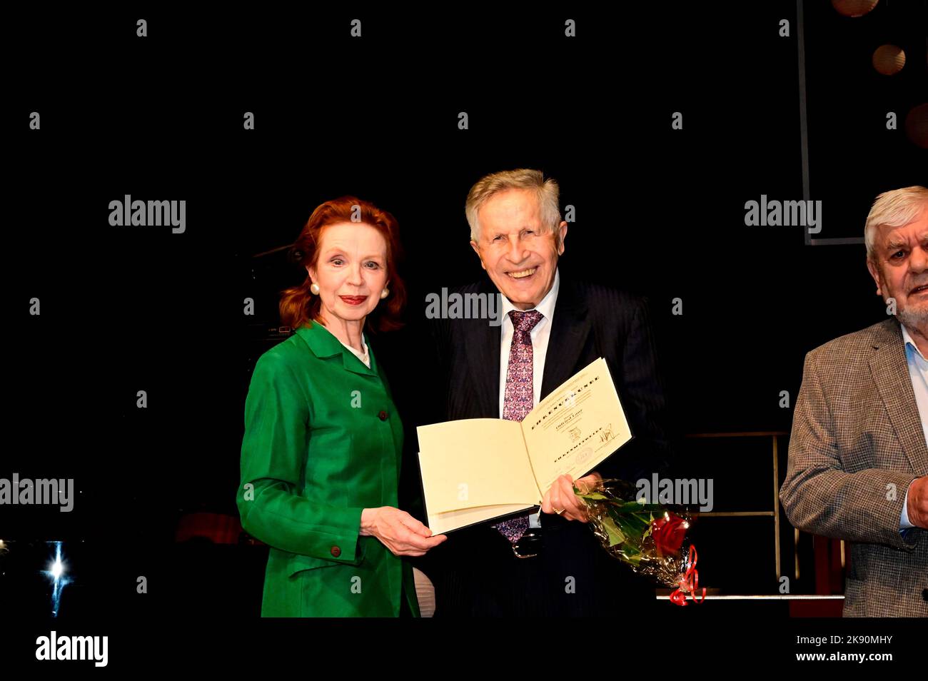 Verleihung der Ehrenurkunden an Dagmar Frederic,Detlef Heising,Otfried ...