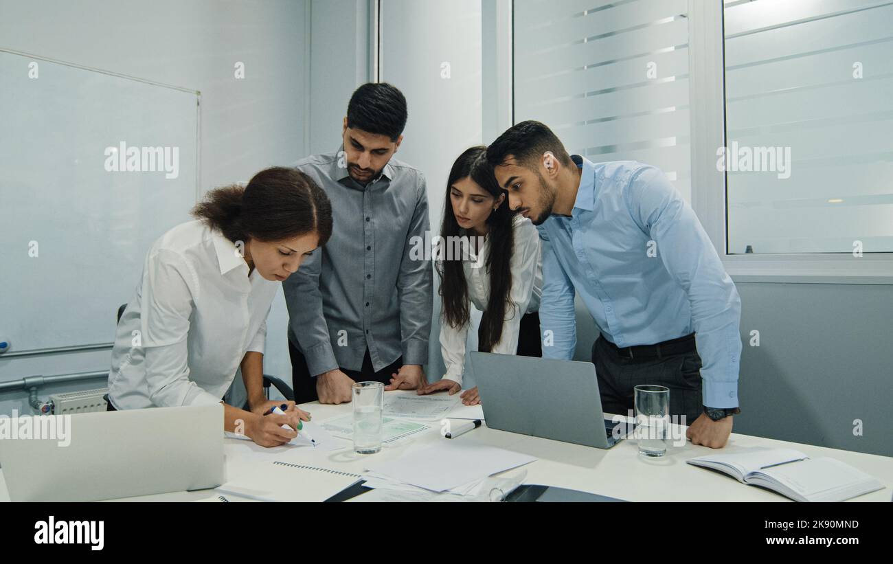 Woman team leader, successful employee mentor training diversity ...