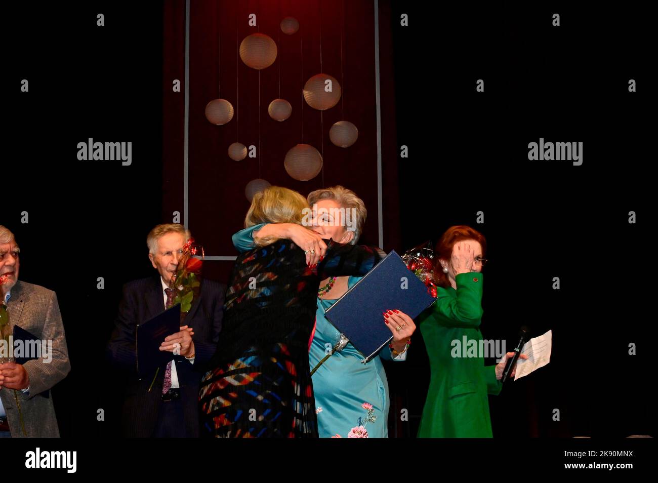 Verleihung der Ehrenurkunden an Dagmar Frederic,Detlef Heising,Otfried ...