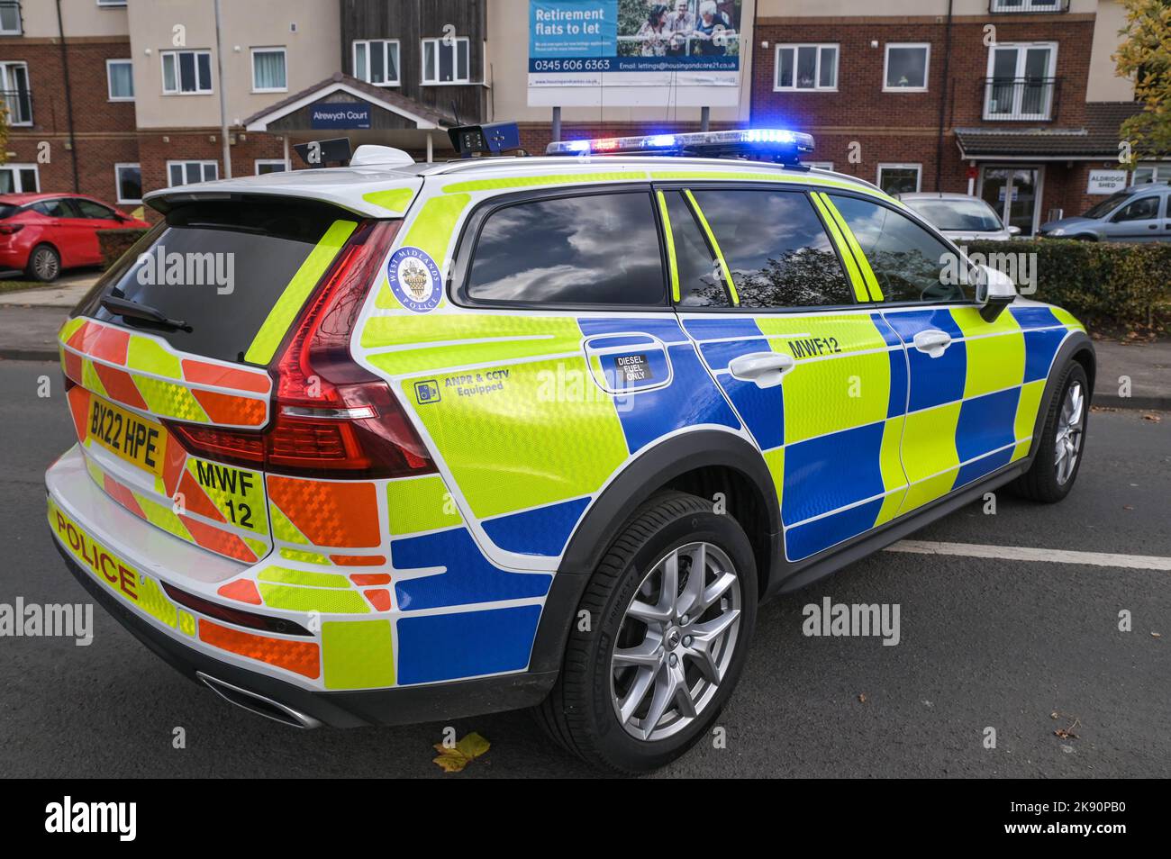 Northgate, Aldridge, October 25th 2022. - Police erected several ...