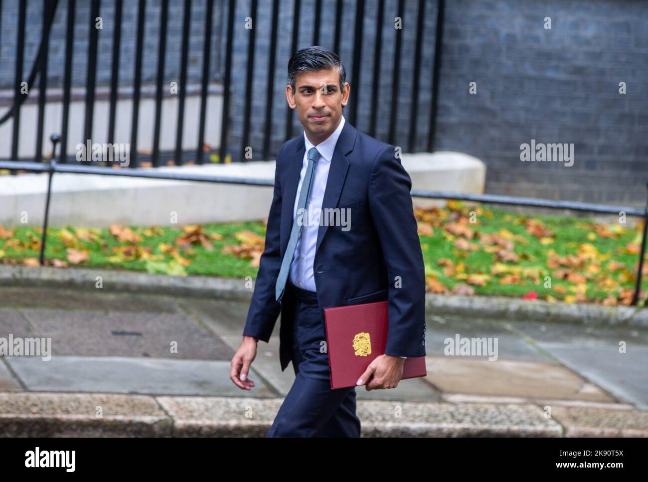 London, England, UK. 25th Oct, 2022. RISHI SUNAK is seen arriving 10 ...