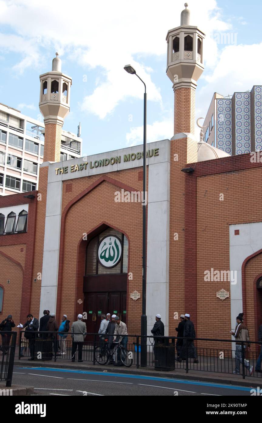 The East London Mosque, Tower Hamlets, East End, London - there are ...